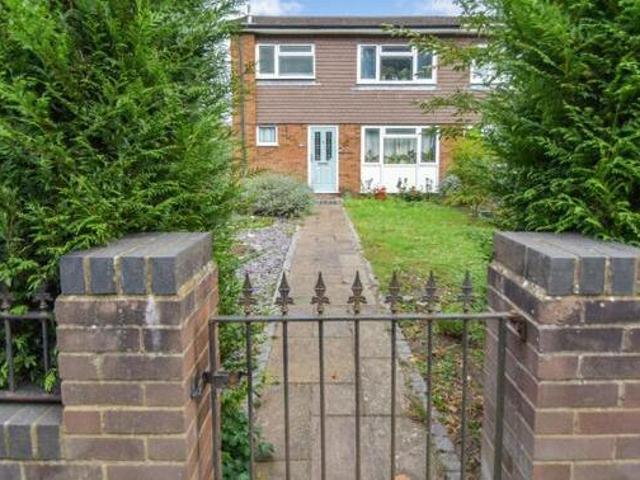 Shawfield Road, Guildford, 3 Bedroom Semi detached