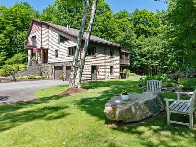 Shawn Dr, Saint Albans Town, Home For Sale
