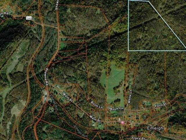 Shawna Rd, Northern Cambria, PA 15714