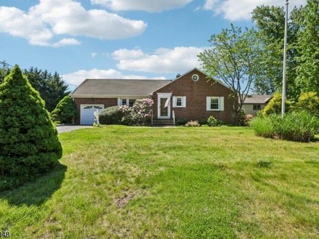 Shawnee Rd, Cranford, Home For Sale
