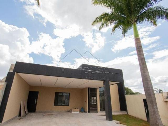 SHA Conjunto 05 Arniqueiras Casa Nova à Venda | 4 Suítes | Piscina | Condomínio Fechado