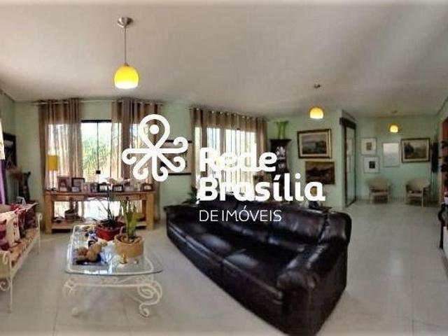 SHA Conjunto 4 Lote com 2 casas 3 quartos piscina e churrasqueira Arniqueiras