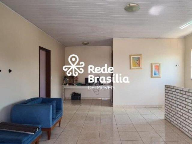 SHA Conjunto 5 Nova Aliança | Casa 4 quartos sendo 1 Suíte com 5 Vagas de Garagem Arniqueira