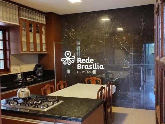 SHA ARNIQUEIRAS CHÁCARA 14 Casa Bem Construída e Reformada 5 Suítes Tereno 1.000m2 Águas Cla