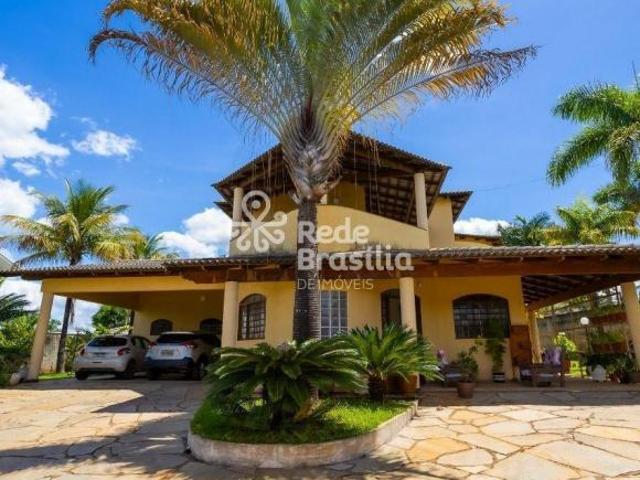SHA Residencial Palmeiras | Casa 4 Quartos sendo 3 Suítes, Placa Solar com 2 Vagas de Garagem Cobert