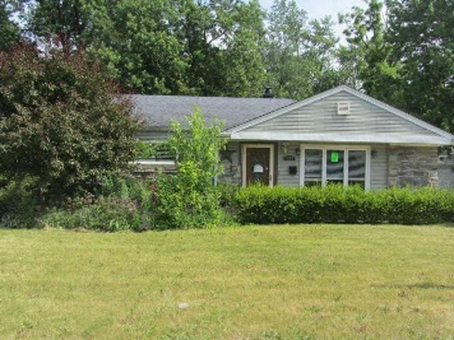 Shabbona Dr