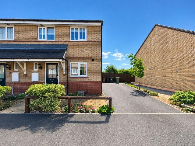 Shackleton Close, Corby NN18, 3 bed semi detached house to rent, £1,300 pcm | PrimeLocation