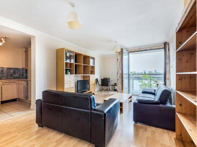Shackleton Court, 2 Maritime Quay, E14 2 bed apartment to rent £2,297 pcm £530 pw