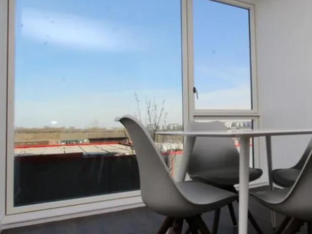 Shackleton Way, London, E16 2GY, United Kingdom | Room for rent #154575132 | Rentberry