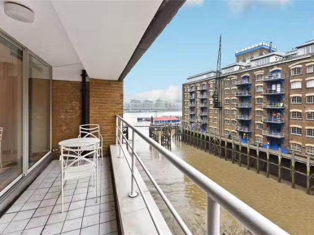 Shad Thames, London, SE1 2YJ