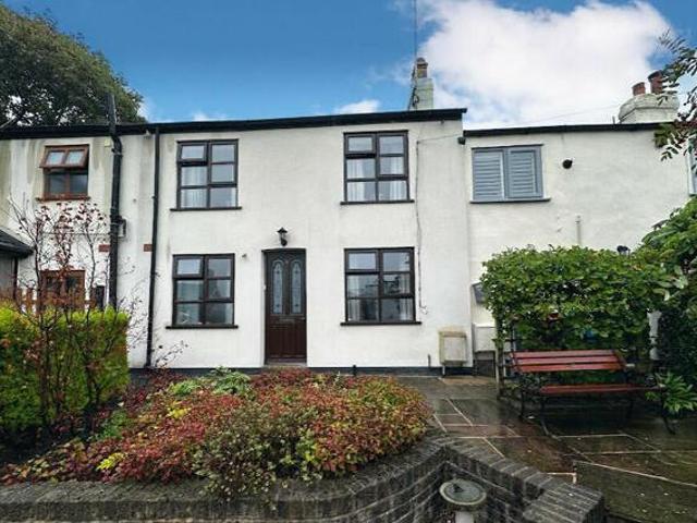 Shade Row, Daggers Lane, 2 Bedroom Terraced