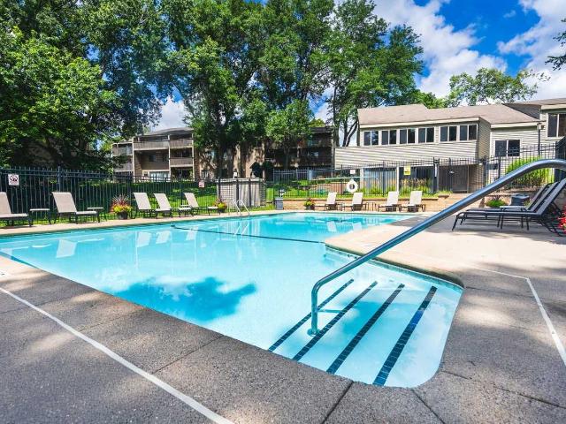 Shadow Green Apartments 3 Bedroom Apartment for Rent at 14247 Valley View Rd, Eden Prairie, MN 55344 Eden Prairie