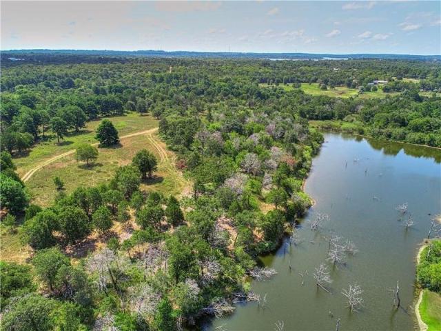 Shadow Oak Dr, Bastrop, TX