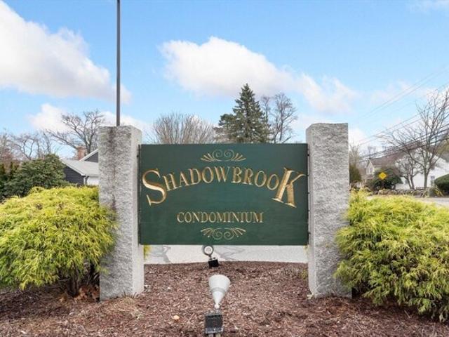 Shadowbrook Ln Apt,milford, Condo For Sale
