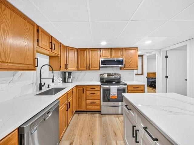 Shadowbrook Ln Apt,milford, Condo For Sale