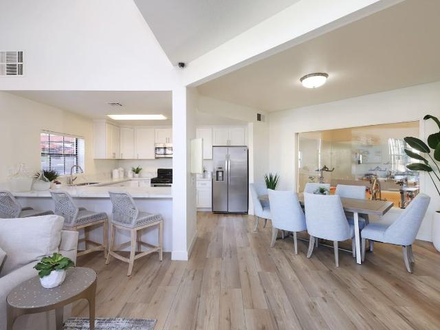 Shadowridge Park Apartments 2 Bedroom Apartment for Rent at 2000 S Melrose Dr, Vista, CA 92081 Vista