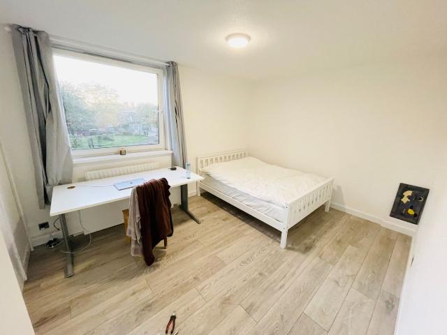 Shadwell, Brodlove Lane, London E1W, 4 bed shared accommodation to rent, £1,050 pcm | PrimeLocation
