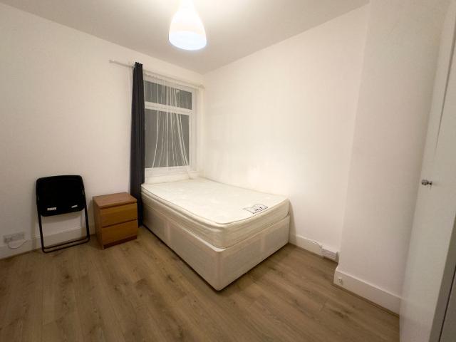 Shadwell E1W, Room to rent, £925 pcm | PrimeLocation