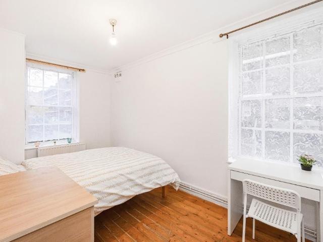 Shadwell Gardens, London E1, Room to rent, £802 pcm | PrimeLocation
