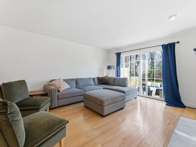Shady Brk Unit,west Springfield, Condo For Sale