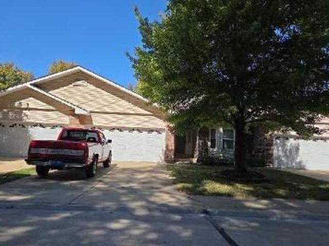 Shady Oak Dr