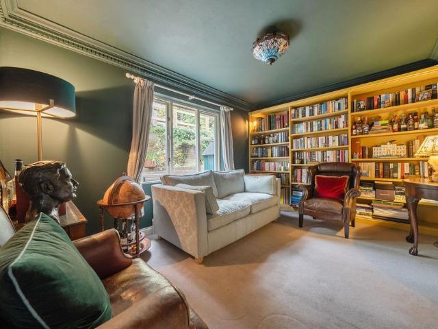 Shadyhanger, Godalming, Surrey, GU7