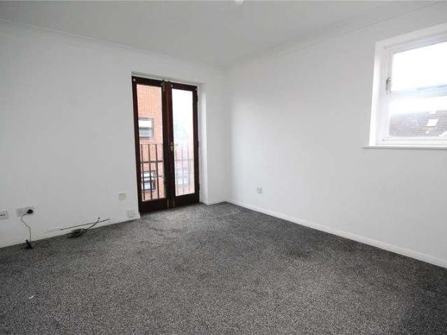 Shafter Road, Dagenham, RM10