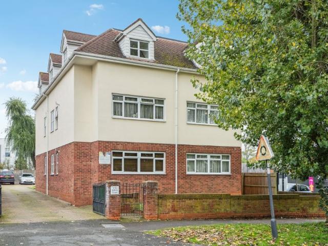 Shaftesbury Avenue, South Harrow, Harrow HA2, 2 bed flat to rent, £1,950 pcm | PrimeLocation
