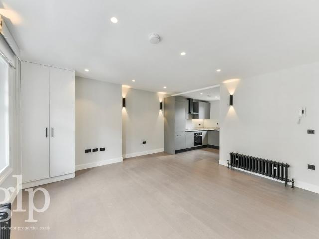 Shaftesbury Avenue, Soho W1D, Studio to rent, £2,947 pcm | PrimeLocation