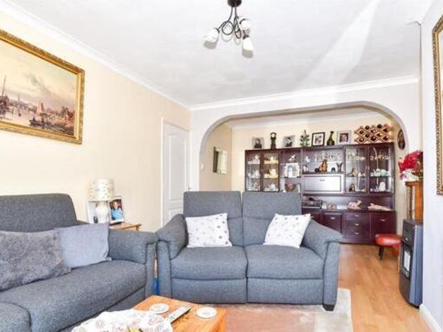 Shaftesbury Drive, Allington, 3 Bedroom Semi detached