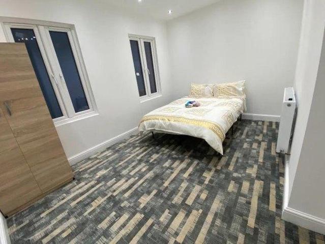 Shaftesbury Road 6 bed house share to rent £7,194 pcm £1,660 pw