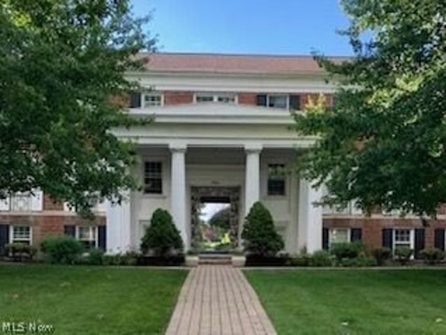 Shaker Heights, OH 44122