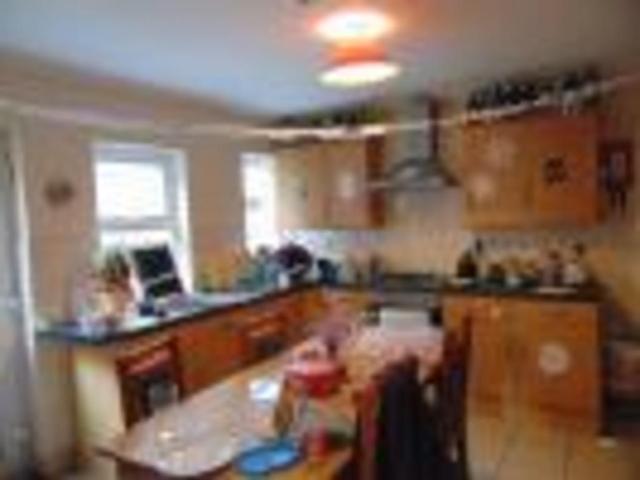 Shakespeare Avenue 5 bed terraced house to rent £2,150 pcm £496 pw