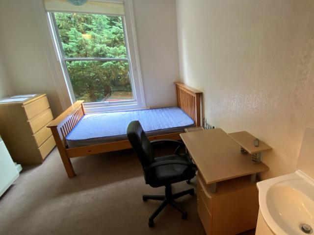 Shakespeare Avenue, Southampton, Hampshire SO17, Room to rent, £575 pcm | PrimeLocation