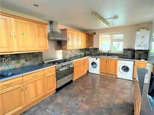 Shakespeare Crescent, London, London. 3 bed terraced house to rent £2,600 pcm £600 pw