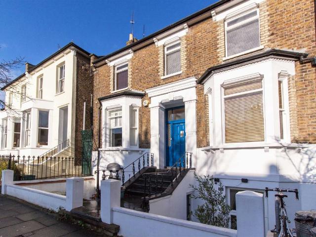 Shakespeare Road, London W3, 2 bed flat to rent, £2,000 pcm | PrimeLocation