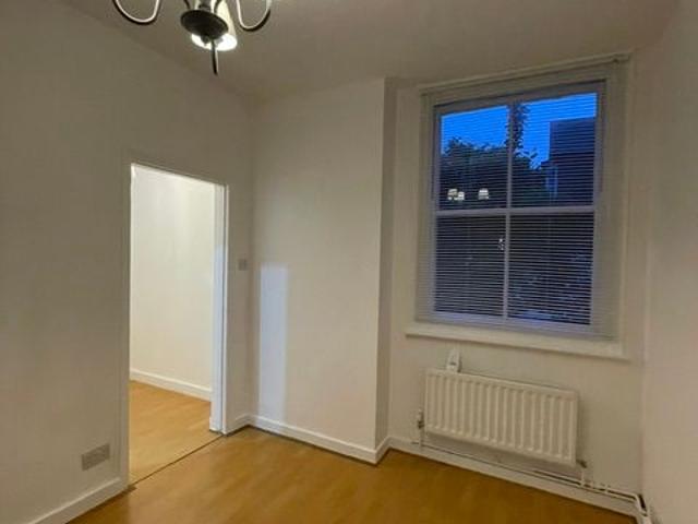 Shakespeare Road, Worthing BN11, 1 bed flat to rent, £1,050 pcm | PrimeLocation