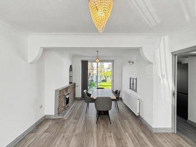 Shaldon Road, Edgware, HA8