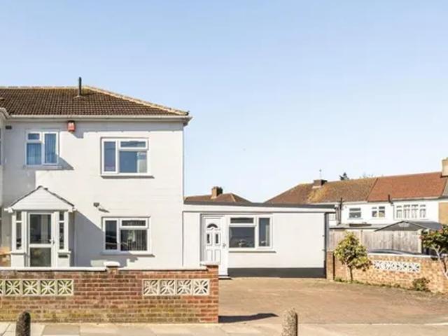 Shaldon Road, London, HA8 6AN, United Kingdom | 6 bed house for rent #167383197 | Rentberry