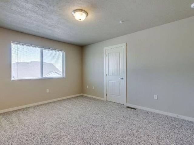 Shallow Creek F 2 Bedroom Apartment for Rent at 100 S Locust Grove Rd, Meridian, ID 83642 Southeast Meridian