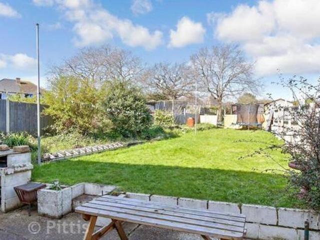 Shamblers Road, Cowes, 3 Bedroom Semi detached