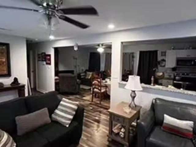 Shameka H, 1516 Elm Ave, Portsmouth 3 Bedroom 2 Bath