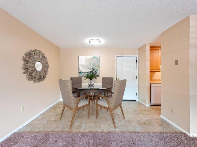 Shamrock Court Apartments 2 Bedroom Apartment for Rent at 2236 Lower Afton Rd E, St. Paul, MN 55119 Highwood