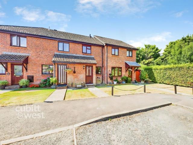 Shandys Close, Horsham RH12, 2 bed terraced house to rent, £1,450 pcm | PrimeLocation
