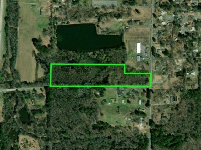 Shannon and Oakwood, Pine Bluff, AR 71603