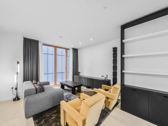Shard Place, London Bridge Street, SE1 1 bed flat to rent £6,153 pcm £1,420 pw