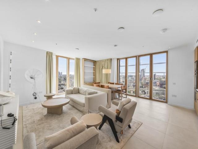 Shard Place, London, SE1 2 bed penthouse to rent £7,150 pcm £1,650 pw