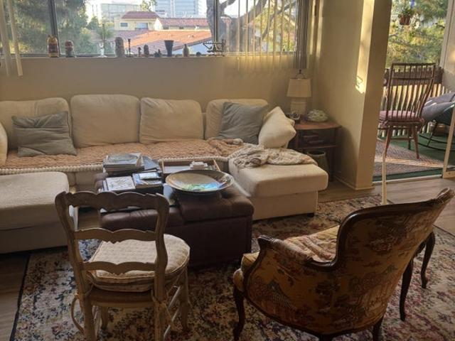 Share a great apt in culver city