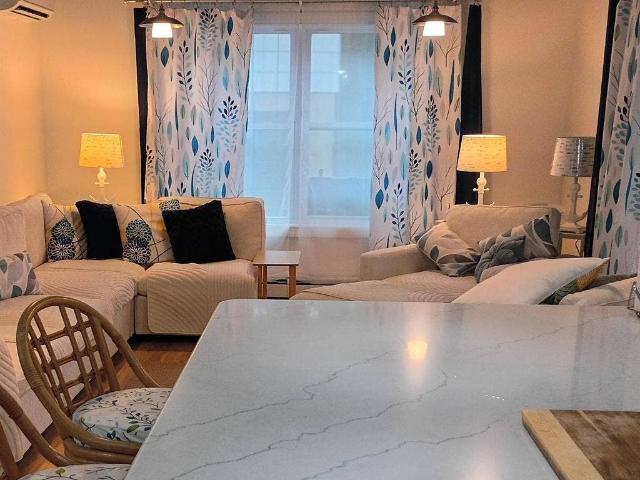 Share a Home w Mature Adults