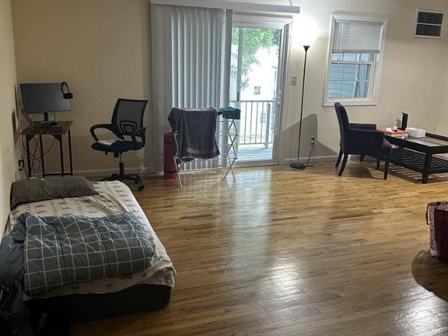 Shared 1Bed furnished apartment